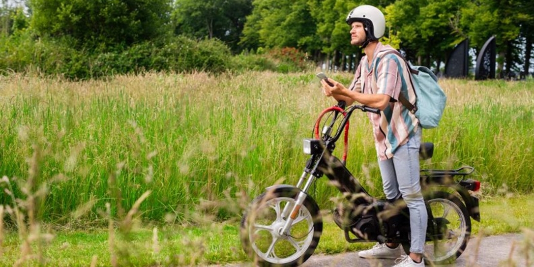 Wat is een bromfiets? Verschil bromfiets en snorfiets - Univé